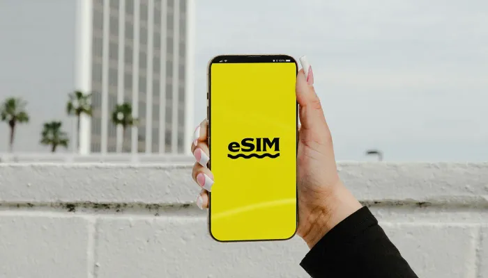 Zero Touch Deployment: Distribute eSIMs with Jamf Pro and 1GLOBAL Zero Touch Deployment: Distribute eSIMs with Jamf Pro and 1GLOBAL