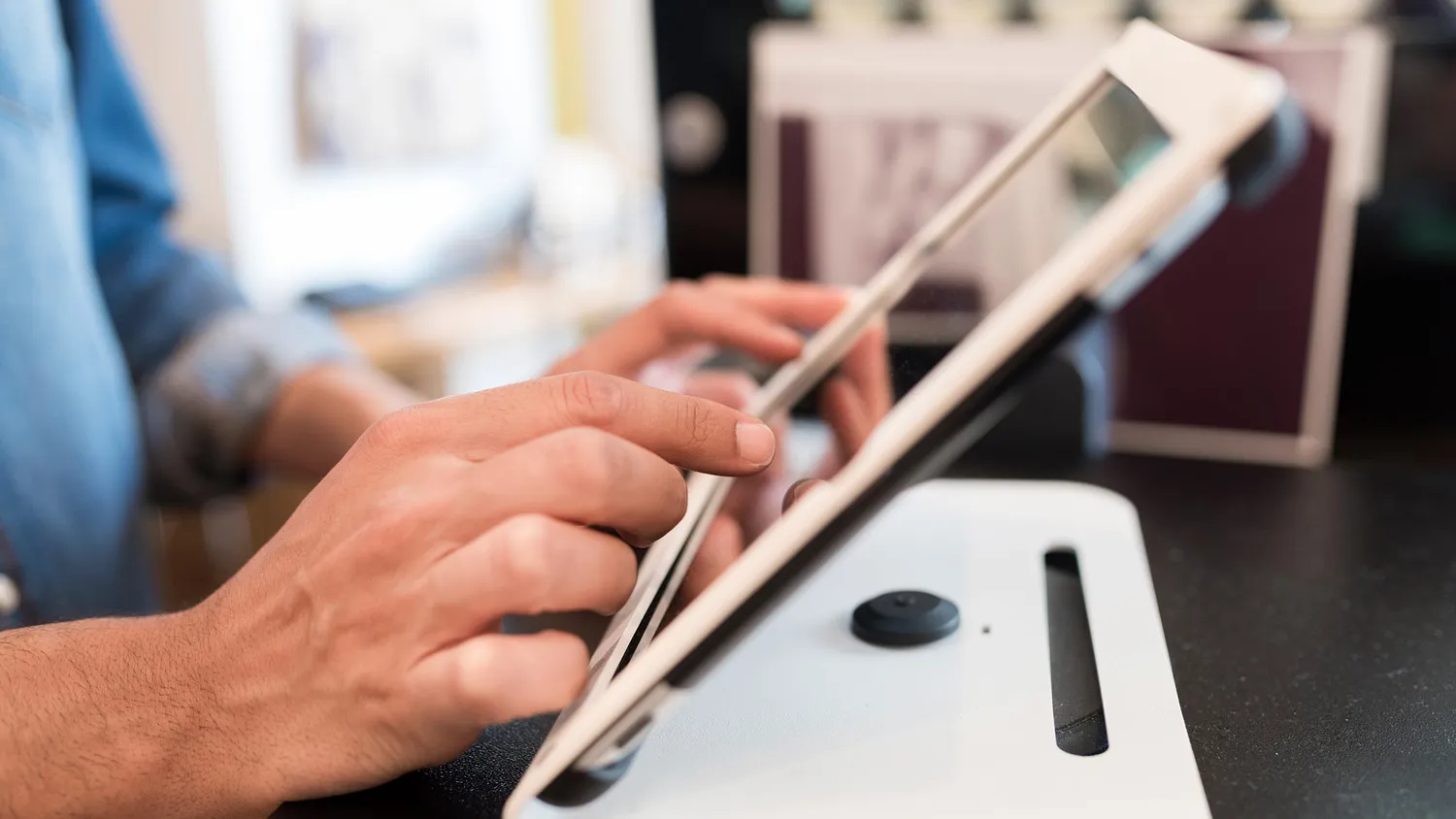 Enhance the customer experience with iPad and Single App Mode | Jamf